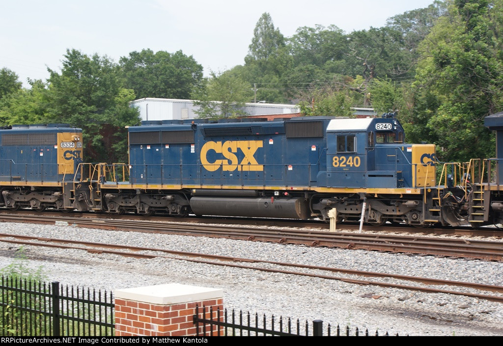 CSX 8240